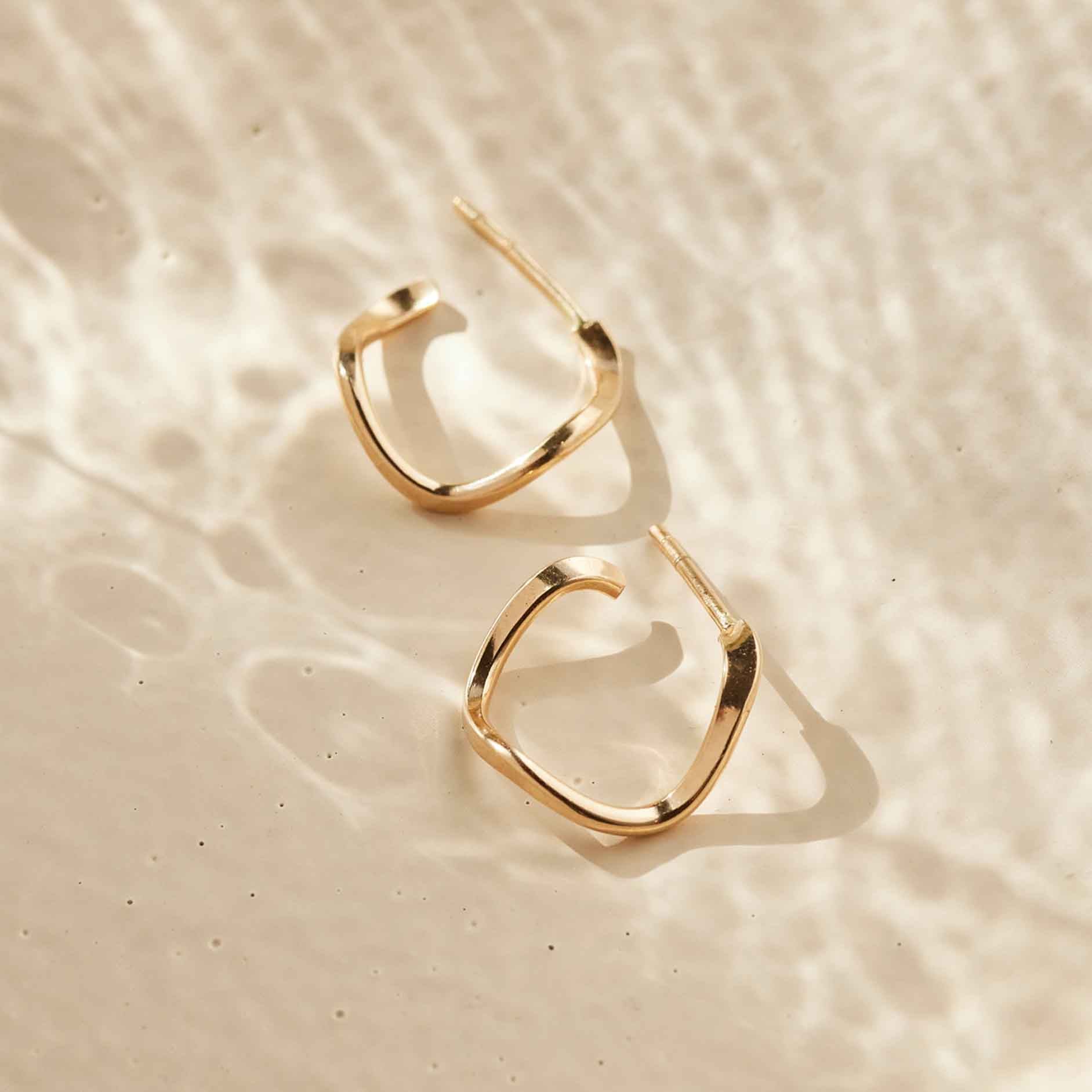 Wave Mini Hoops – Makaro Jewelry